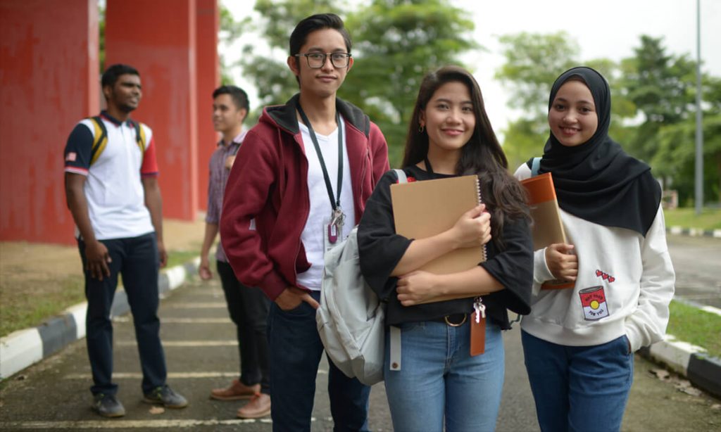 Alumni - German-Malaysian Institute