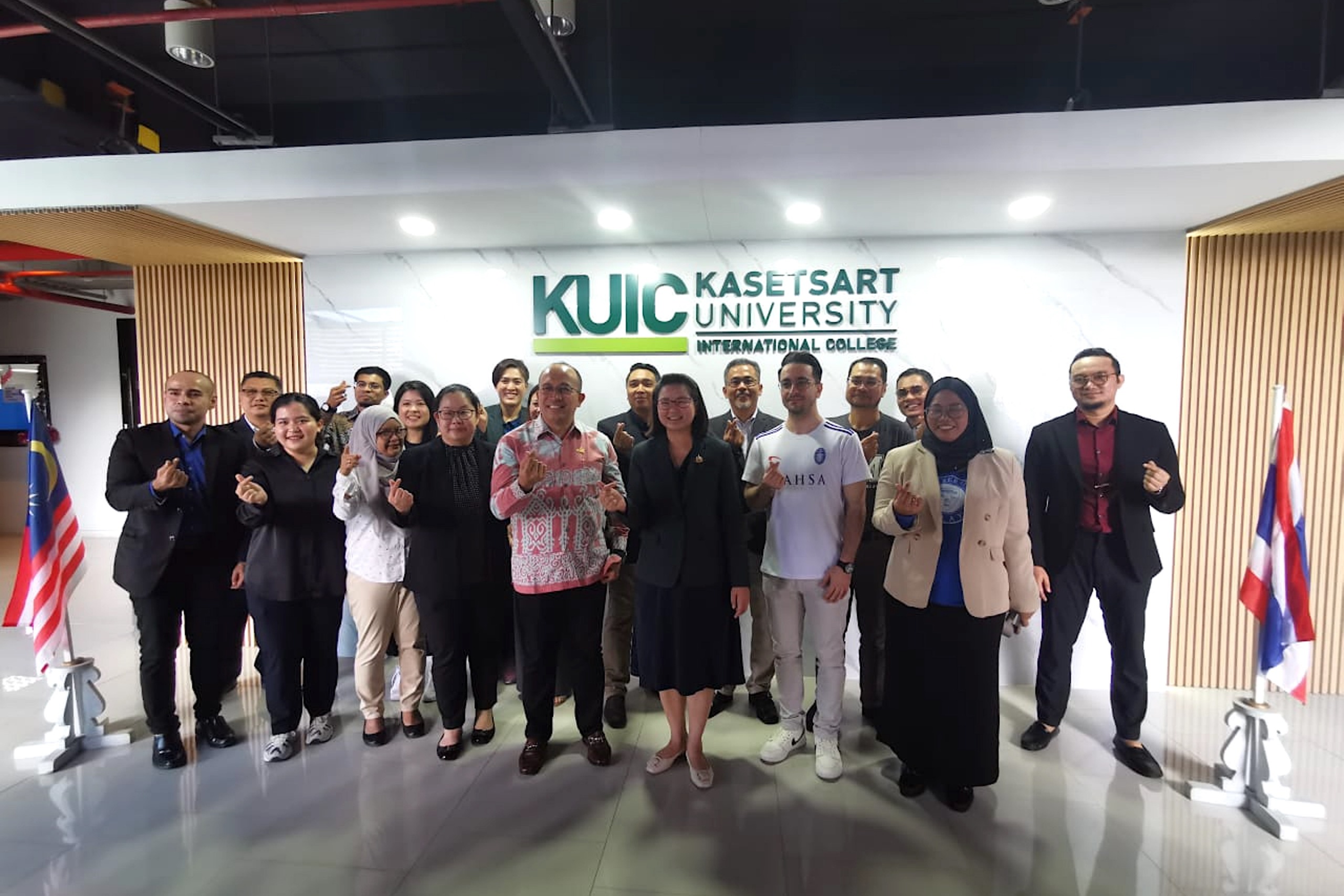 Visit to Kasetsart University International College (KUIC) and Prince ...