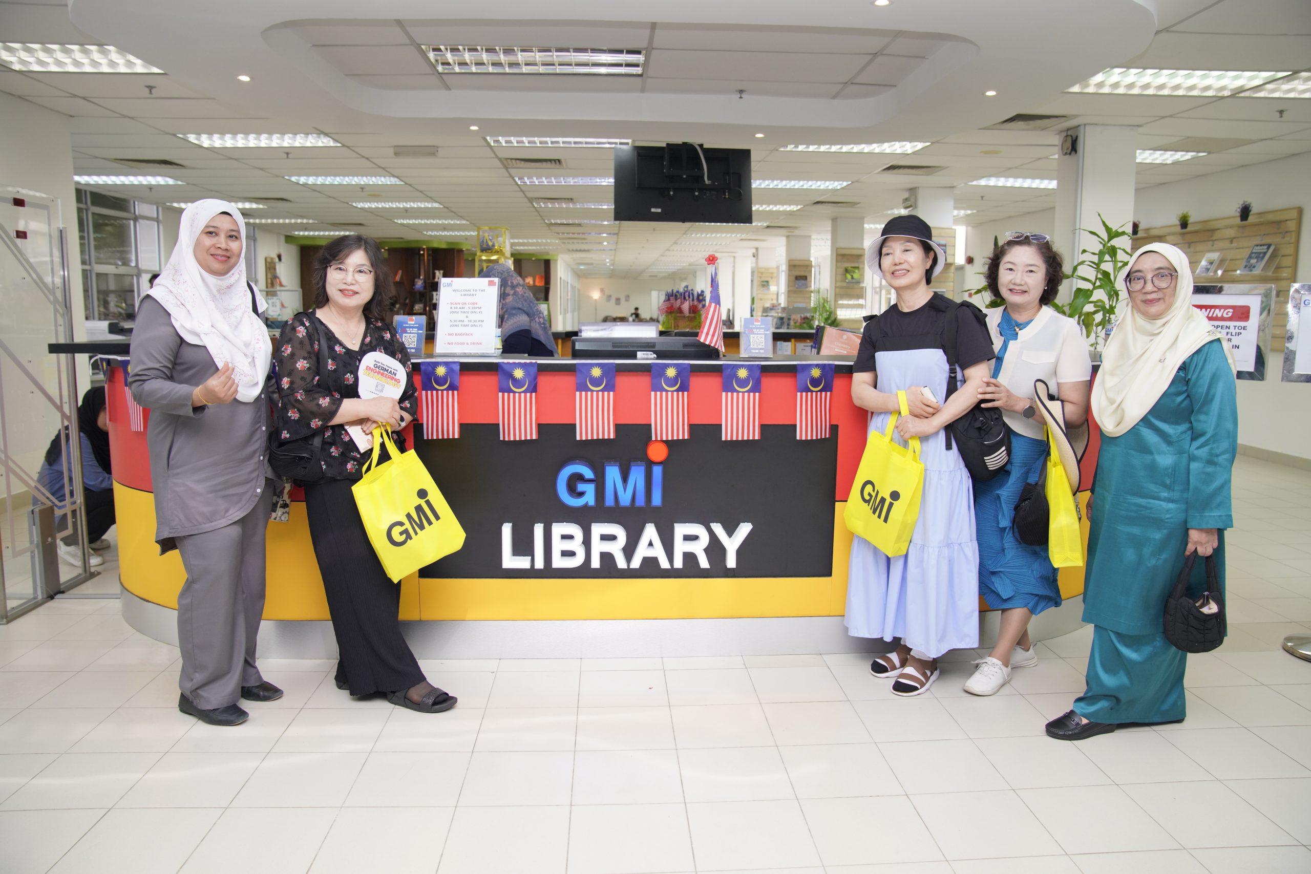 Visit from Busan Middle School Principals - German-Malaysian Institute